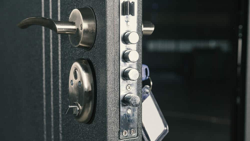 Fix a Jammed Door Latch Easily - Step-by-Step Guide - The London Locksmiths