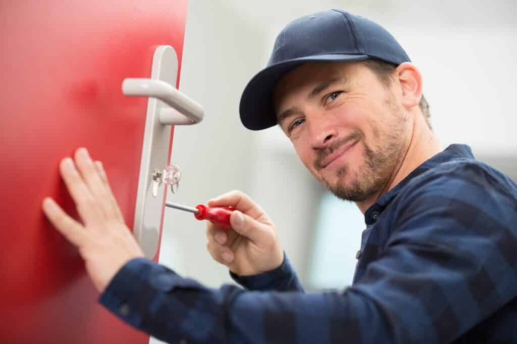 Master Lockpicking Techniques - The Best Guide to Picking Locks - The ...